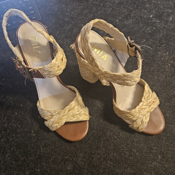 MIA | Shoes | Mia Raffia Heels Size 65 Womens Block Heel Summer Sandals ...